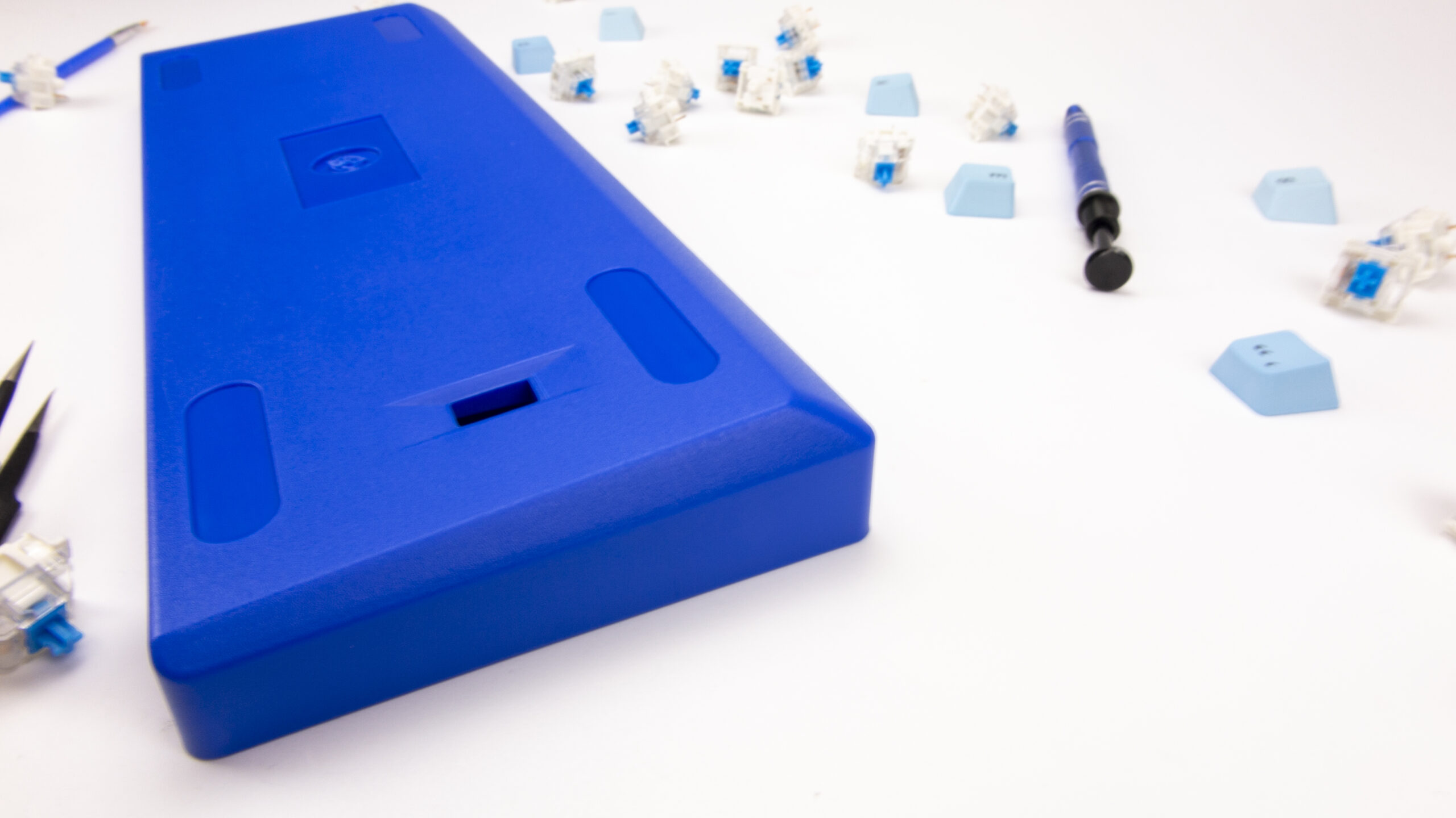 Mechanical Keyboard 60% Plastic Case Blue | Reelag